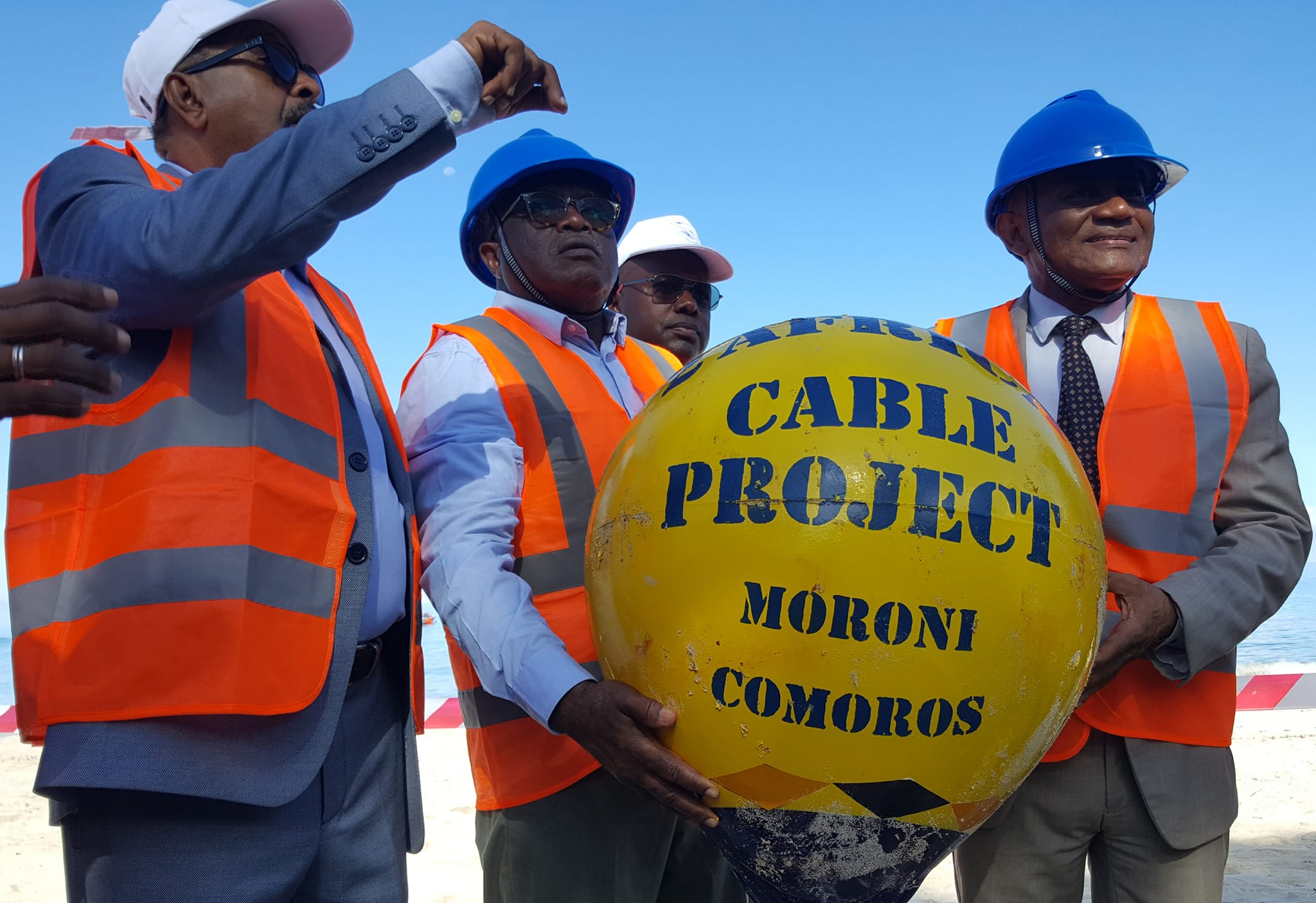 Le câble 2 Africa atterrit aux Comores